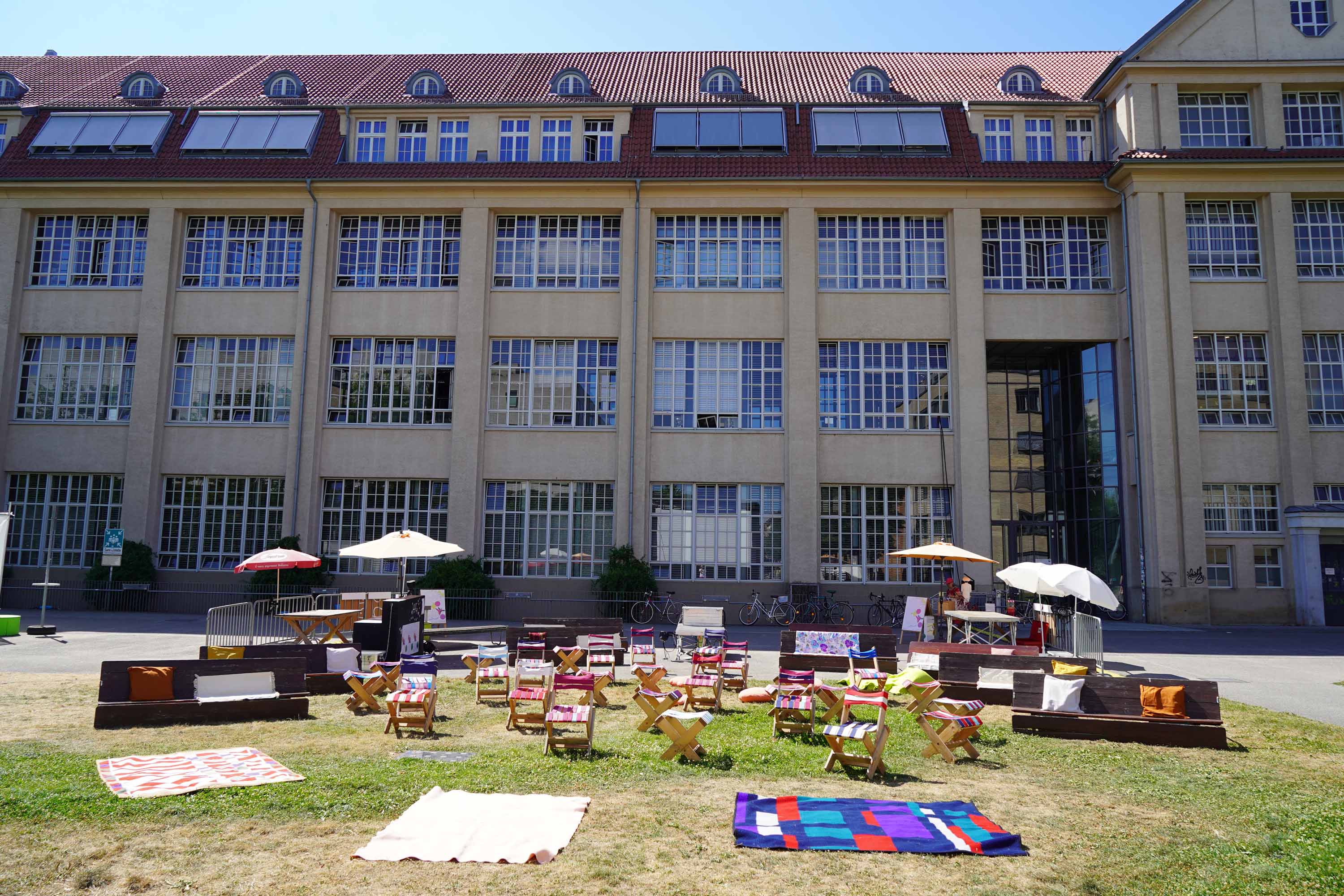 Open Air Kino vor der HfG vom 17.6 bis zum 25.6.23! | HfG Karlsruhe